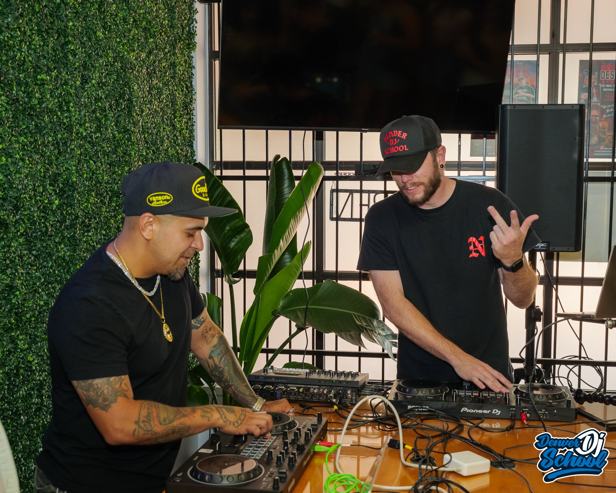 LEVEL UP: Advanced Custom DJ Lessons – Denver DJ School